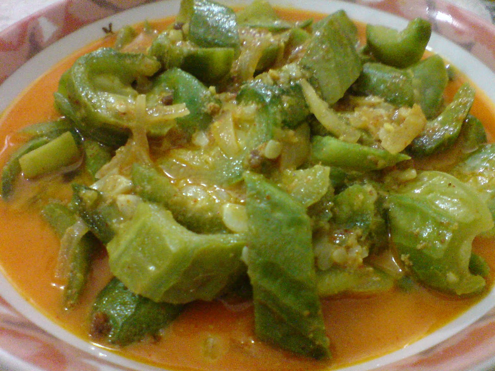 Nihari's CookBook: Ridged Gourd (Watakolu) Curry