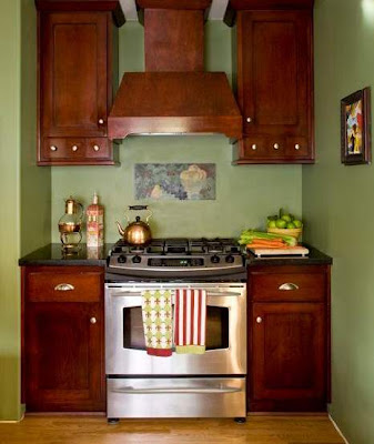 Fifi Flowers: In Fifi's Kitchen...