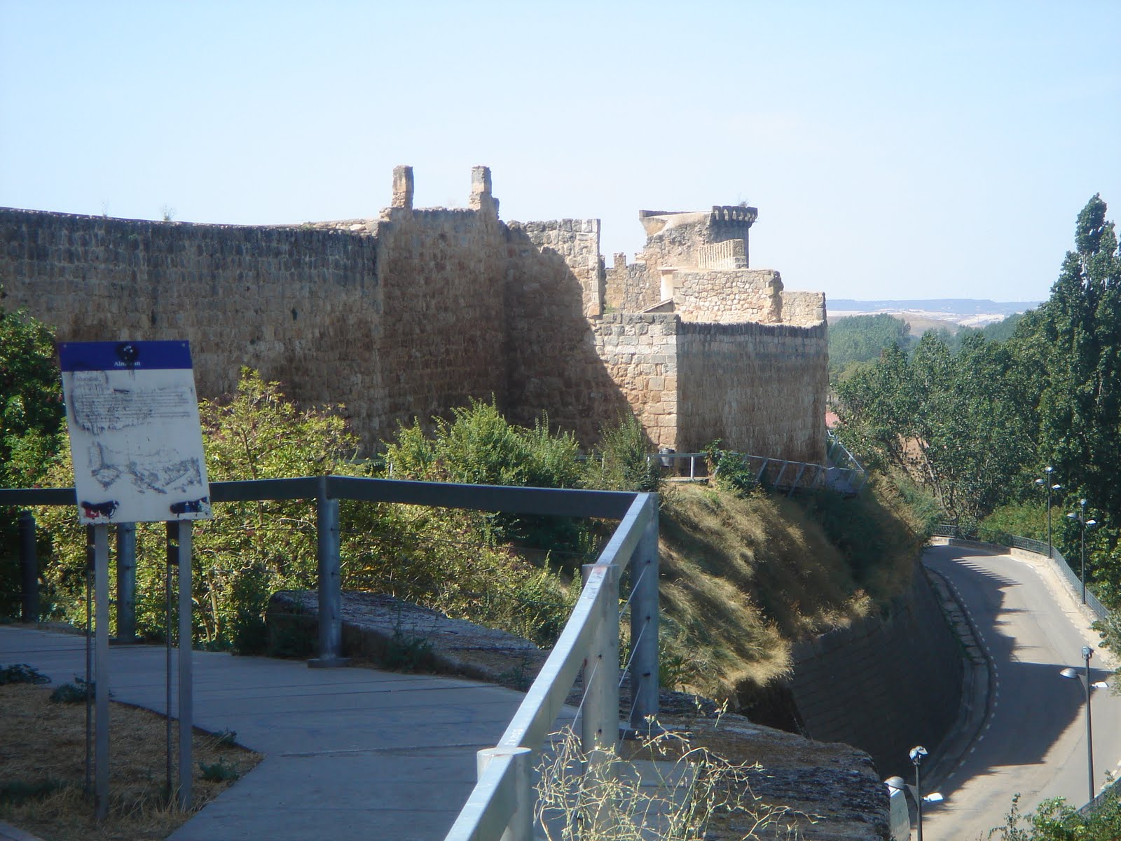 Historia y Genealogía: Palacio de los marqueses de Almazán. Iglesia ...
