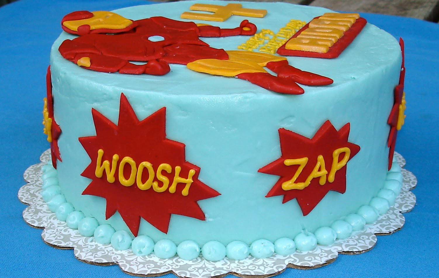 Susana's Cakes: Iron Man Birthday Cake