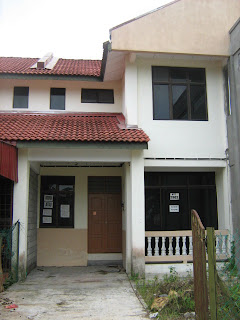 Rumah Untuk Dijual: Pandangan Hadapan