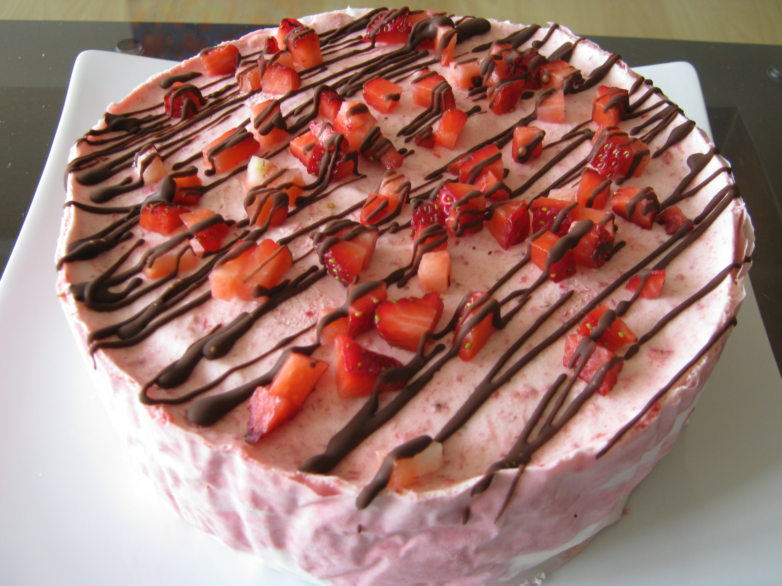 Postres de Lujo: TORTA HELADA (merengue, fruta y crema))