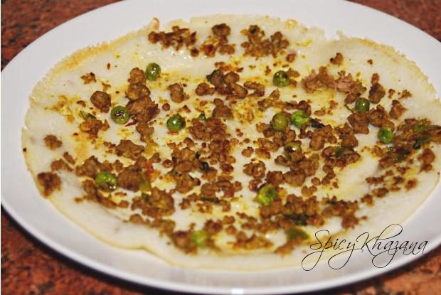 Khazana of my favorite recipes..: Kari Dosai (Mutton Kheema Dosa)