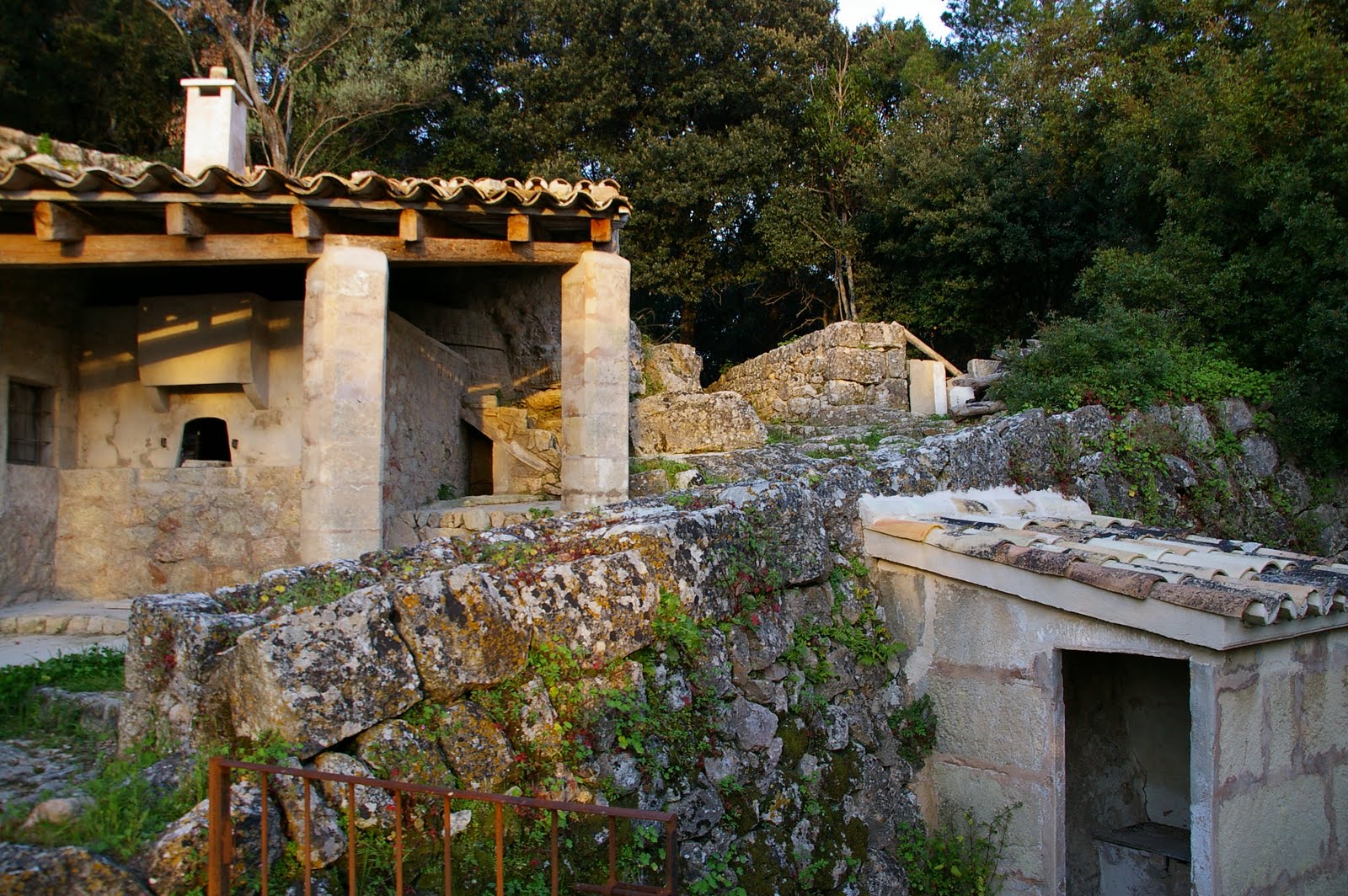 TRESQUES PER TRAMUNTANA: LA CUCULLA DE FARTARITX