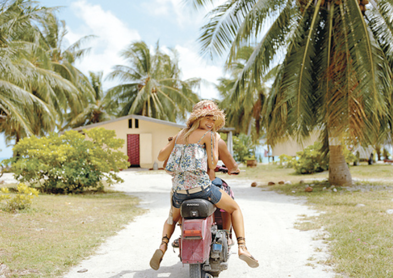 Adrianne.: SURF GIRL ROXY