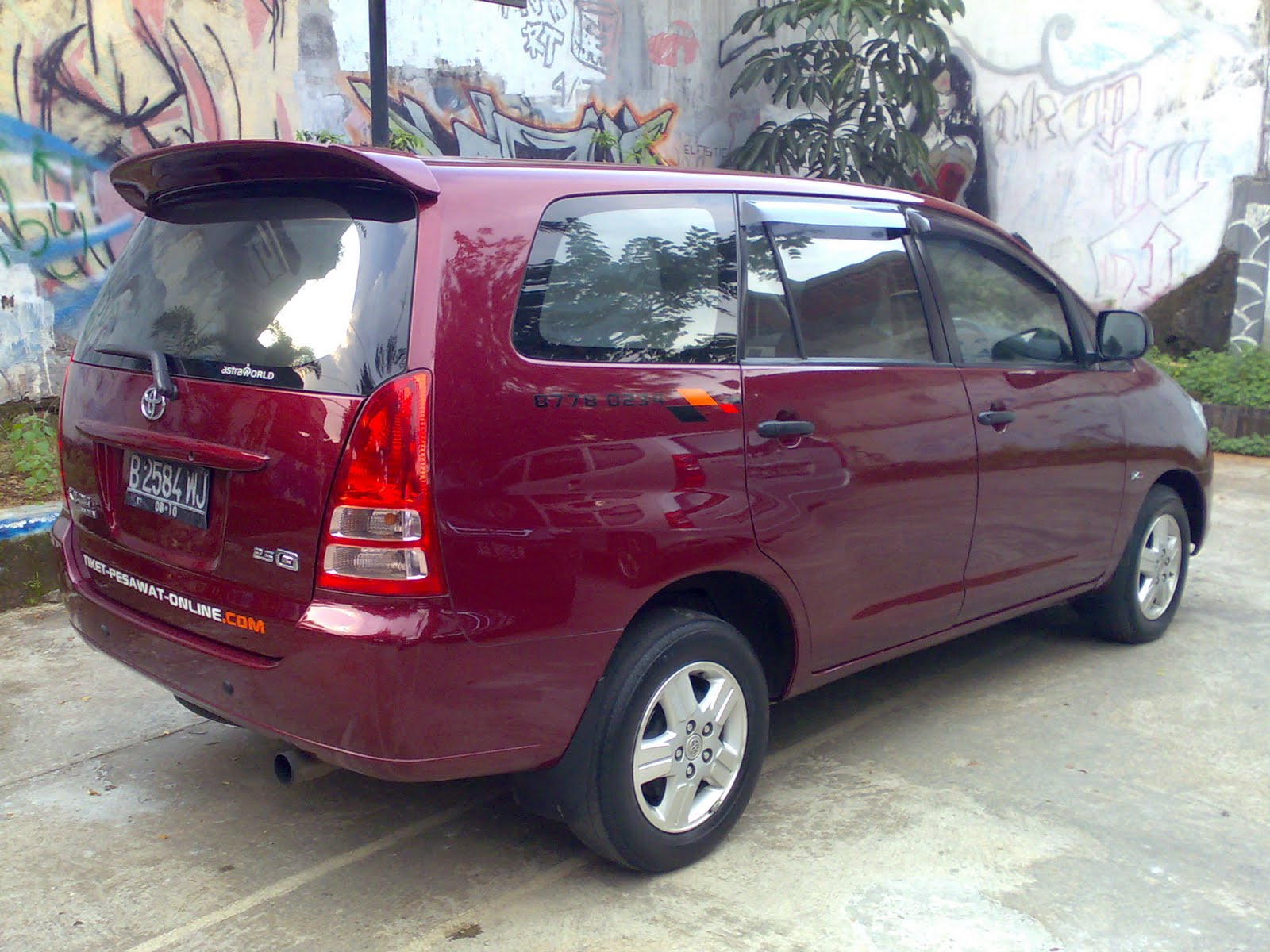 Jual toyota kijang innova diesel 2005 tangan pertama - Kafila Travel ...