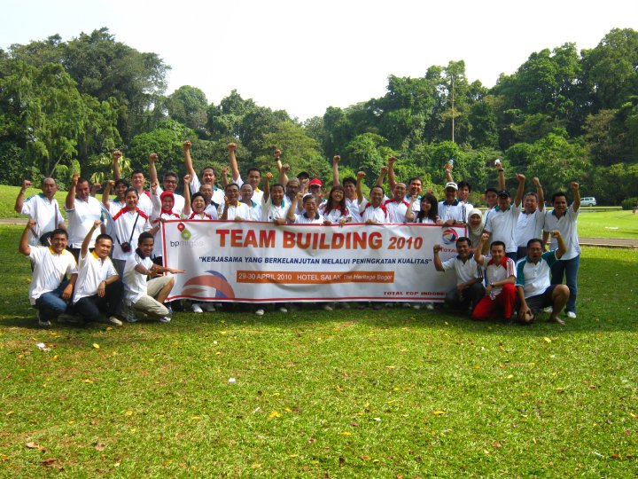 My story: total e&p spanduk team building 29-30 april 2010