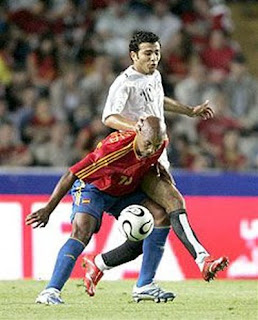 WALLAPAPER and ANIMATION: Scared Football Players