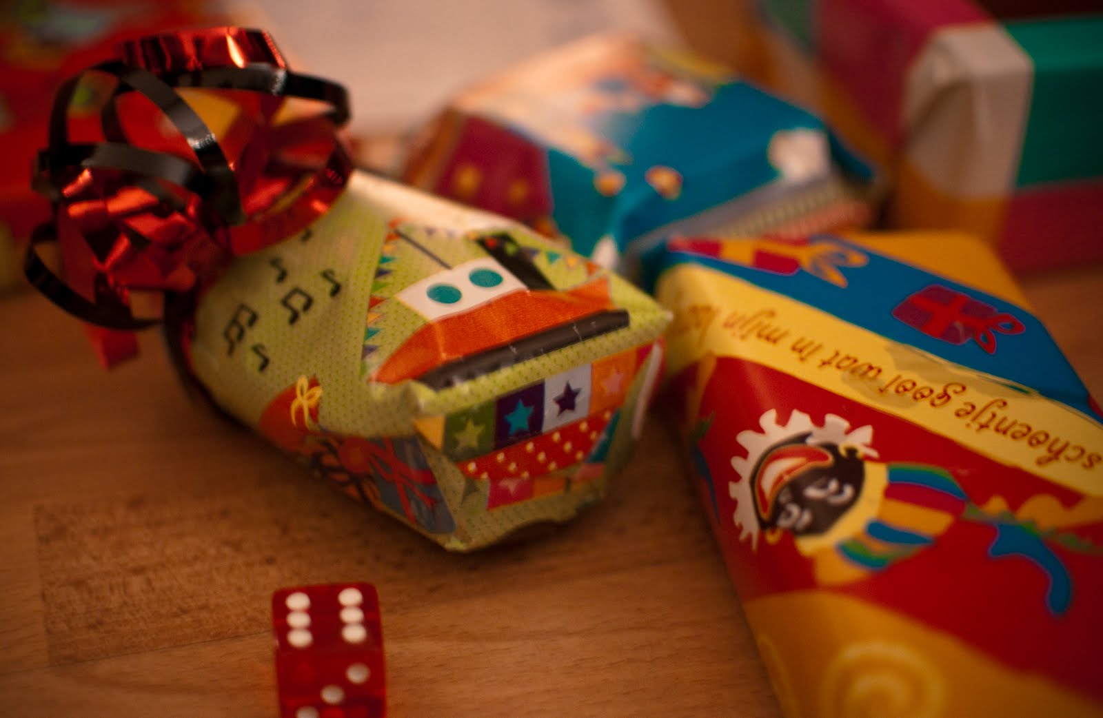 Expats In Holland: Sinterklaas and Zwarte Piet... the strangest Dutch ...