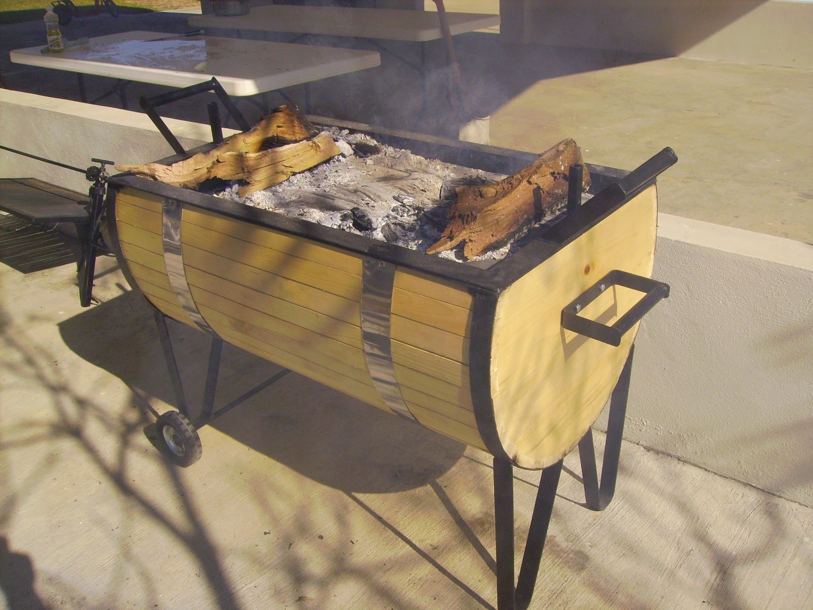 El Fogón de Leña: Horno tipo ataud.