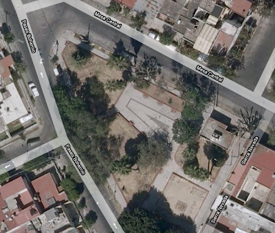 Medio Ambiente: Parque descuidado " Colonia Monumental"