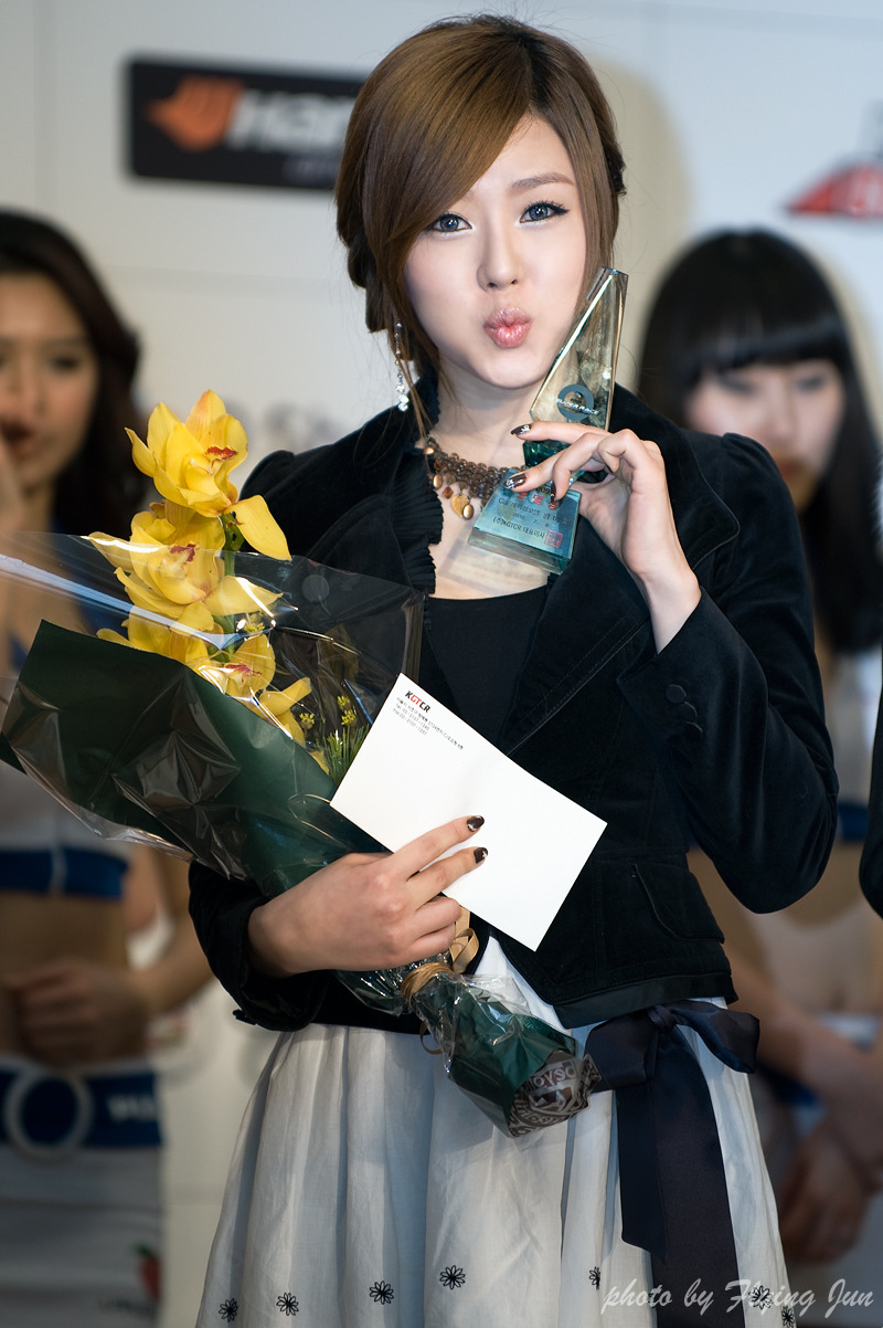Hwang Mi Hee at Super Race Award, 2010 Racing Model Contest | hình ảnh 2012