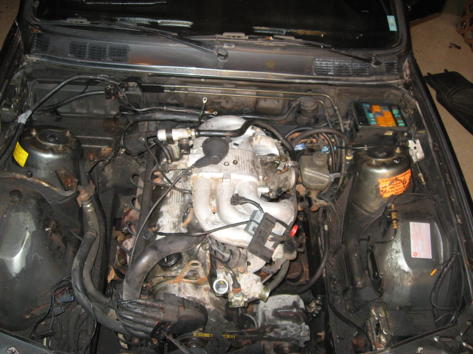 MY PROJECT 1987 BMW 325IS (E30): Engine removal prep in progress....