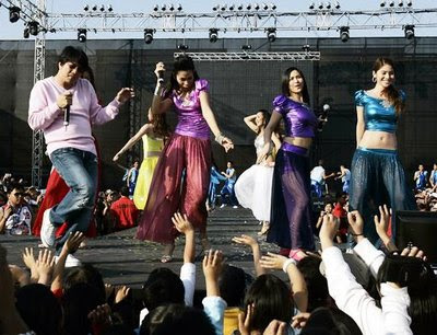 Wowowee in Dubai - UAE Pics