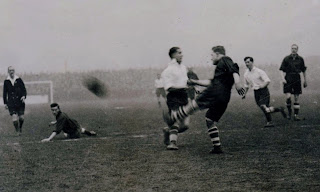 The Hamlet Historian: When Glasgow Welcomed An Englishman