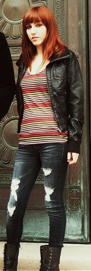 IdolPhenomena: IdolRumors: Laura Mayo