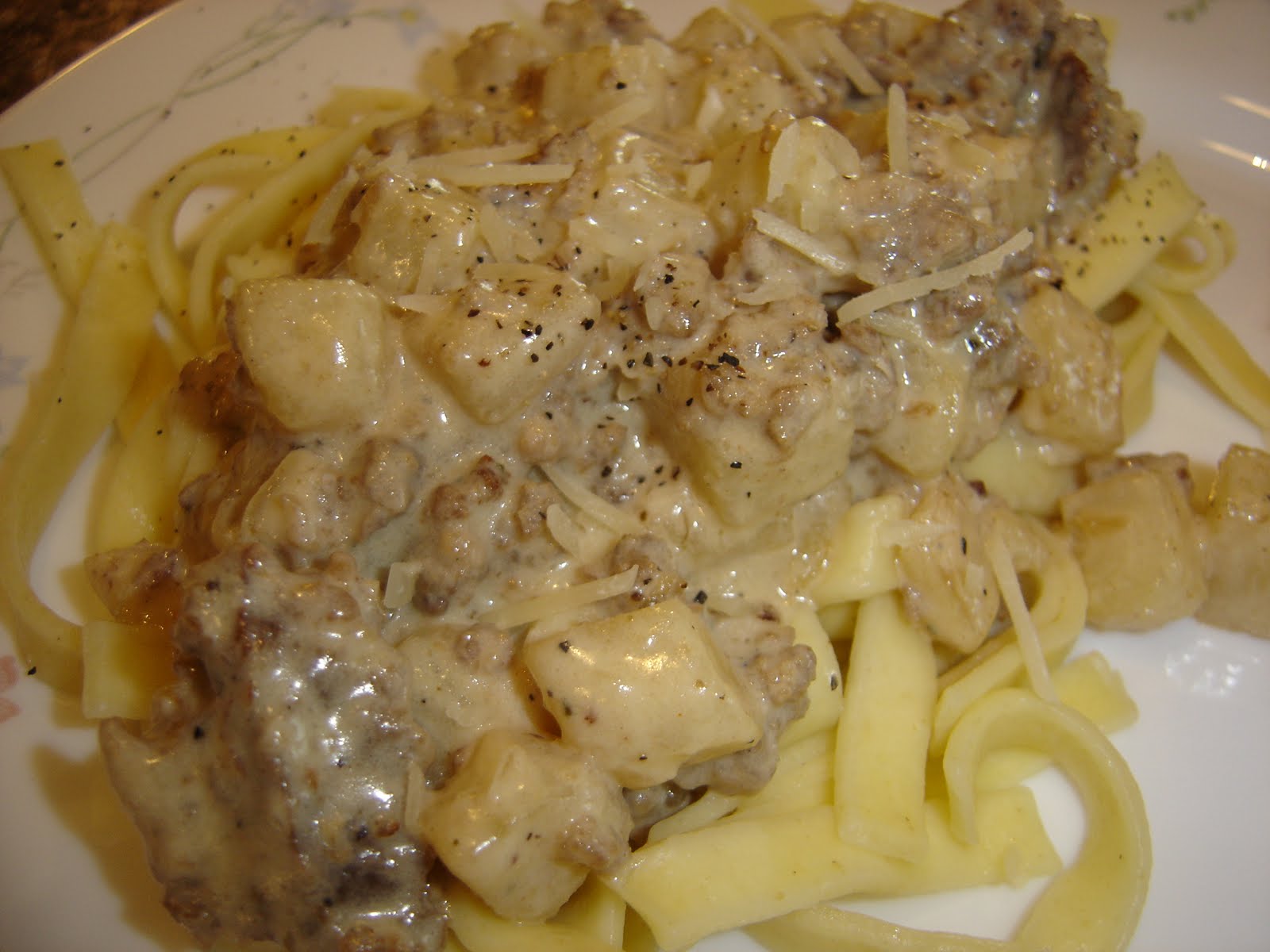 Lovin' From Our Ovens: Sausage & Potato Pasta