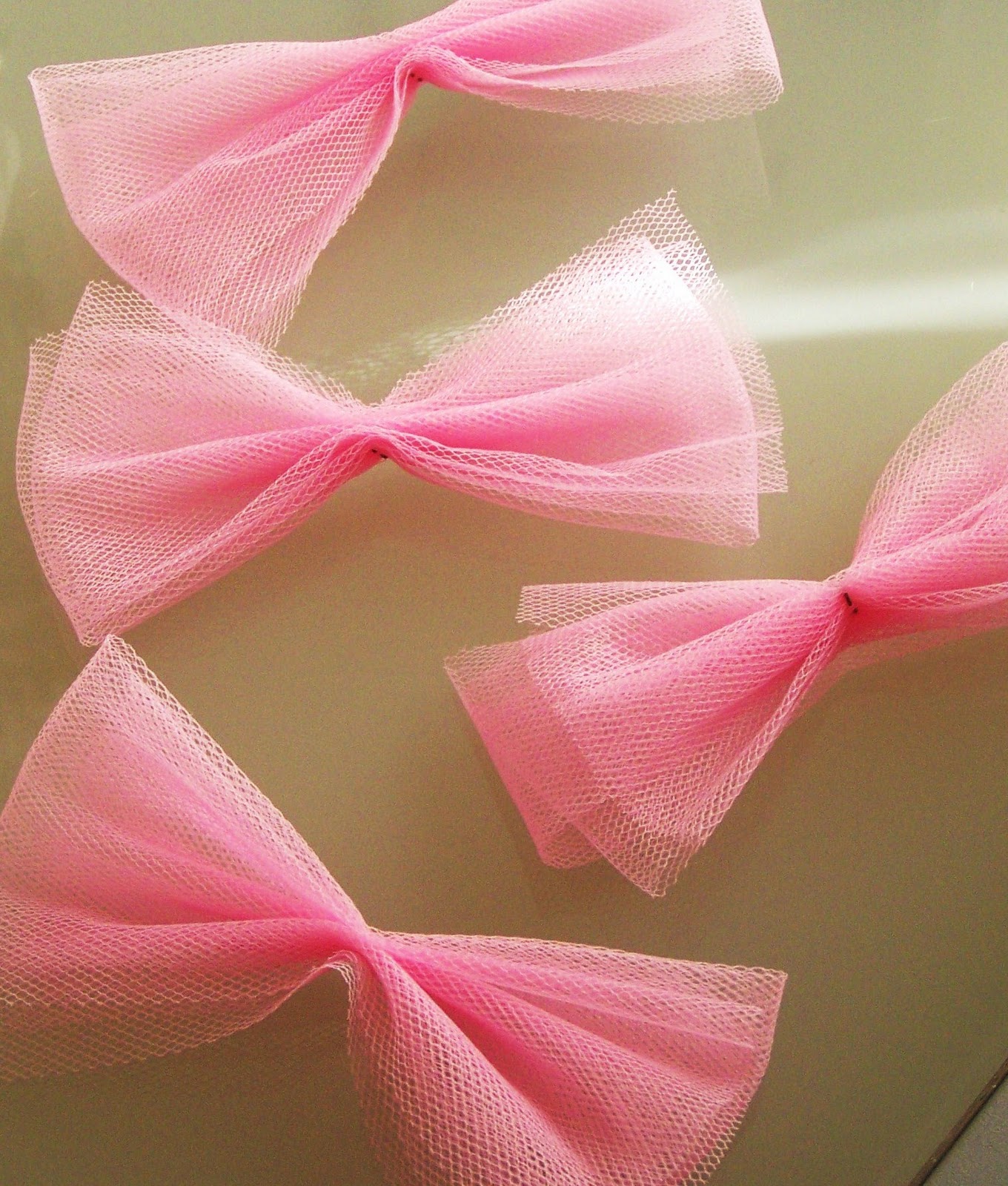 Tanika di Idee: Fiocchetti per Claudia