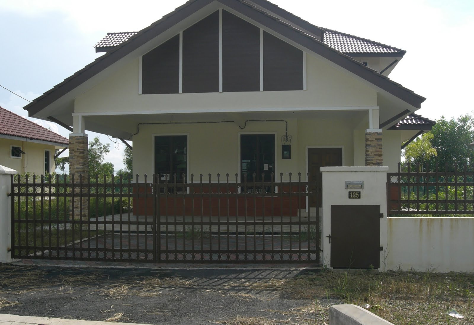 ~ NOTA RINGKAS ~: RUMAH BANGLO 2 TINGKAT UNTUK DIJUAL