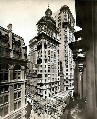 Gillender Building: Gallery 5 - The End of the Gillender Building 1910