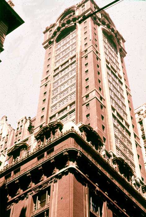 New York - History - Geschichte: Singer Building in Farbe