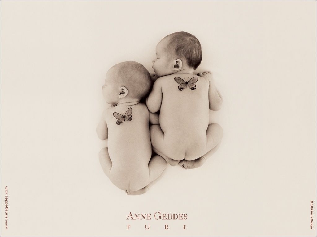 MUZAK-THE ONE AND ONLY: Baby Pictures by Anne Geddes (70 Amazing Photos)