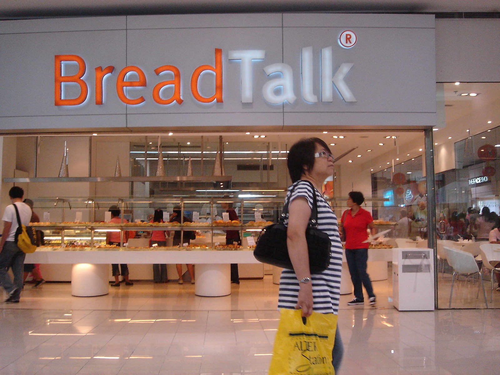 Breadtalk Challenging Resistance | The Rich Kid Wannabe