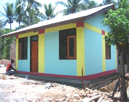 Rumah Instant Cepat Bangun sistem Prefab / Prefab house for fast building