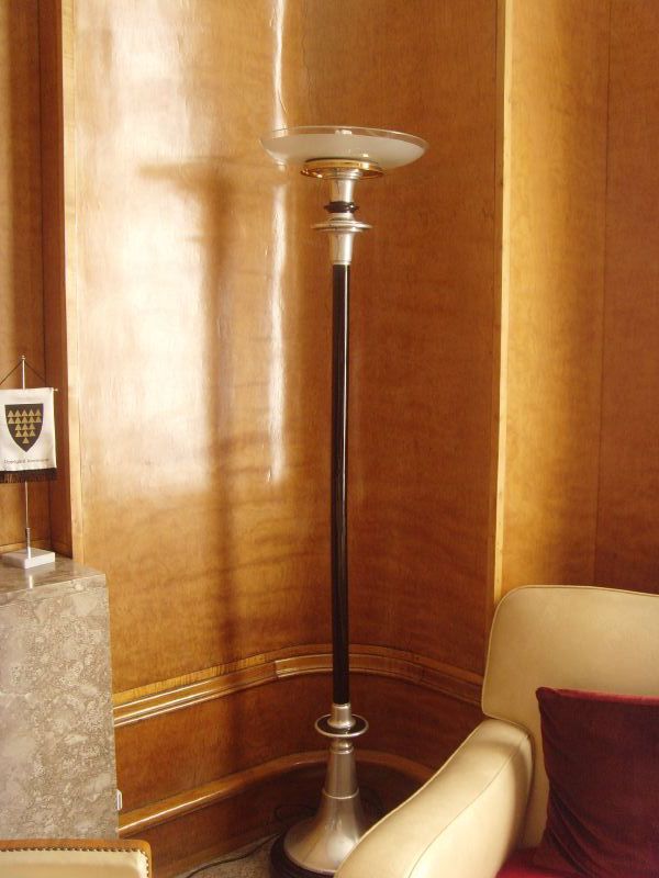 home interior: Foyer sebagai ruang transisi teras dan ruang tamu ...