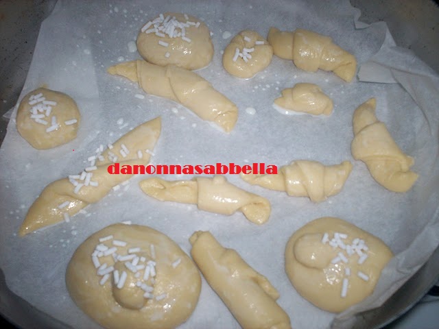 Da nonna 'Sabbella: BRIOCHES E CROISSANTS