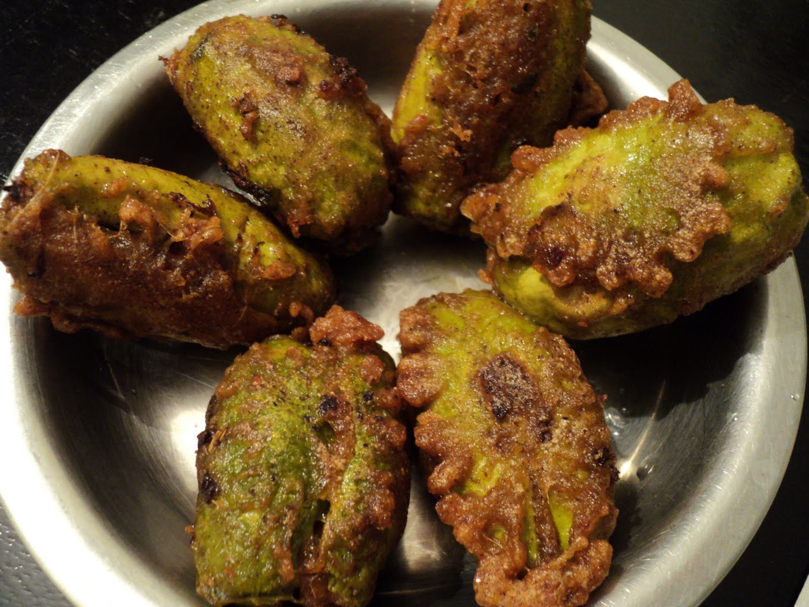 Oriyarasoi - The cosmopolitan Odia's Kitchen !: Gota potolo bhaja ...