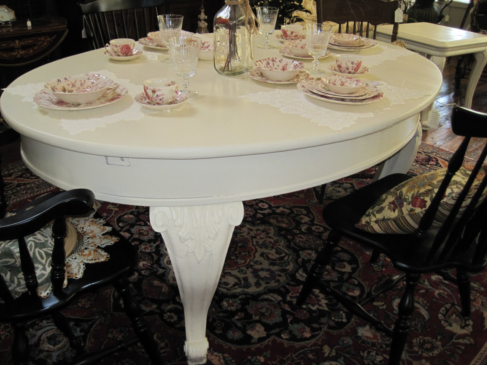 The Green Pea Boutique: Victorian Table