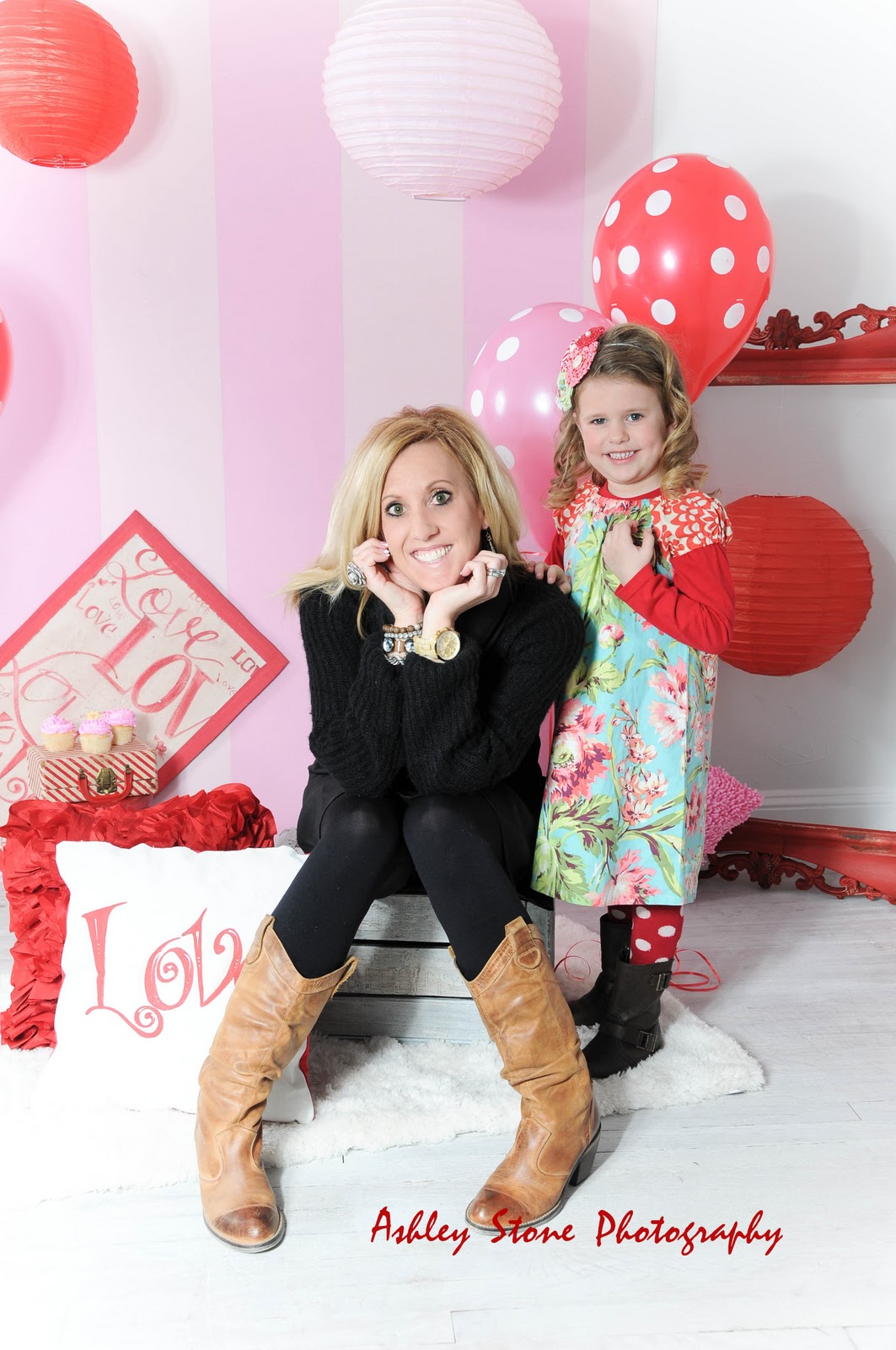 Preppy & Pink: VALENTINE'S PHOTO SHOOT SET DESIGN!