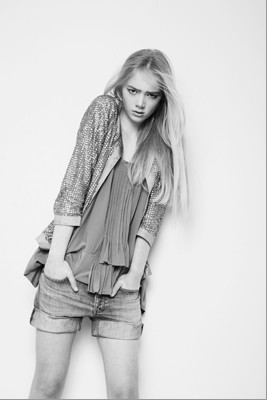 Nikki Hofman | the Fashion Spot