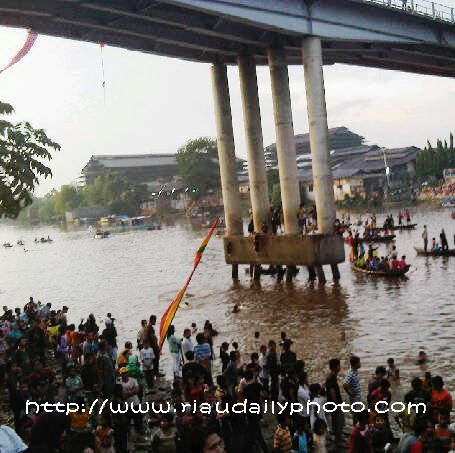 PETANG MEGANG | RIAU DAILY PHOTO