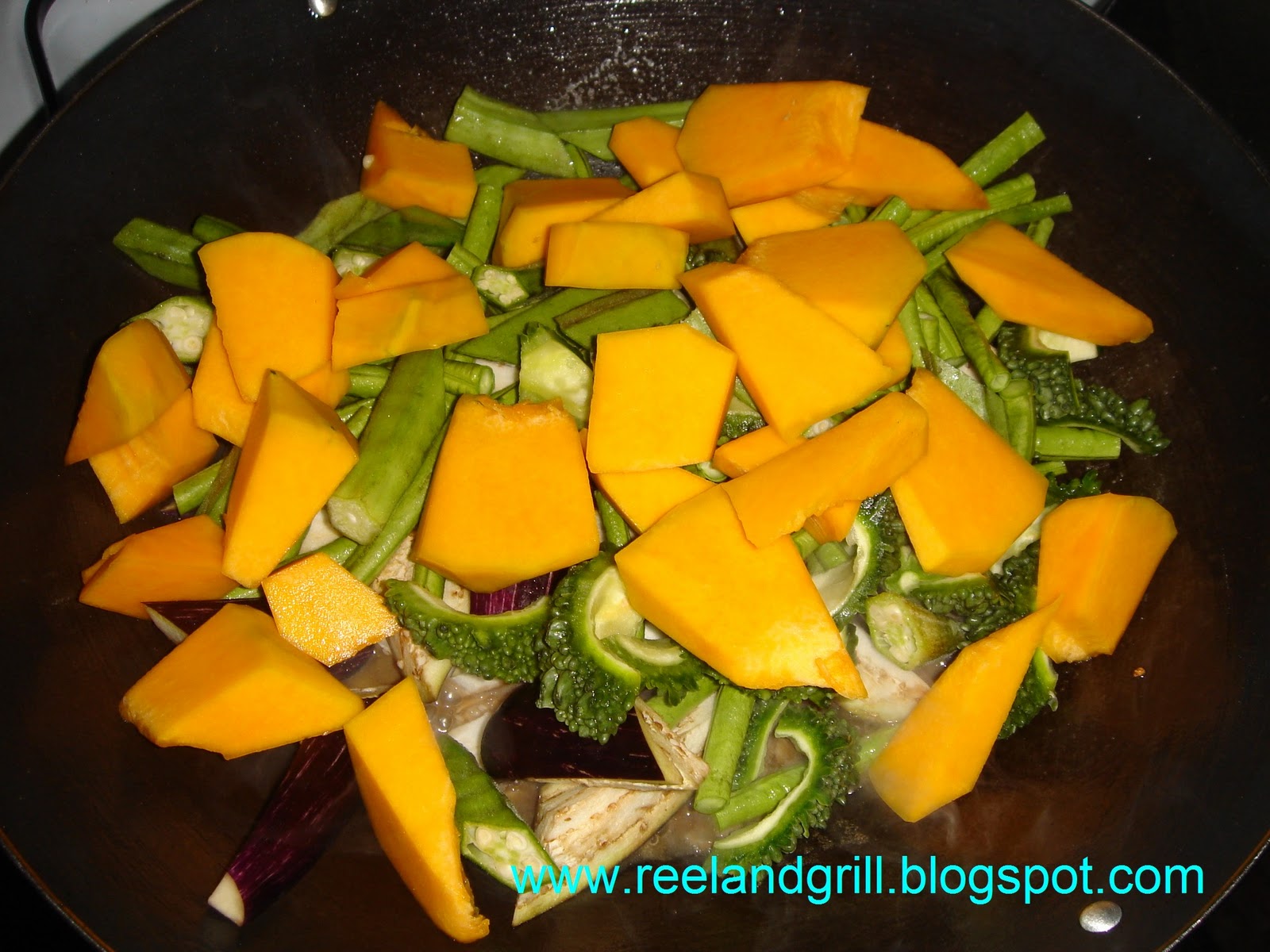 Reel and Grill: Ginisang Gulay or Pakbet/Pinakbet Tagalog (Sauteed ...