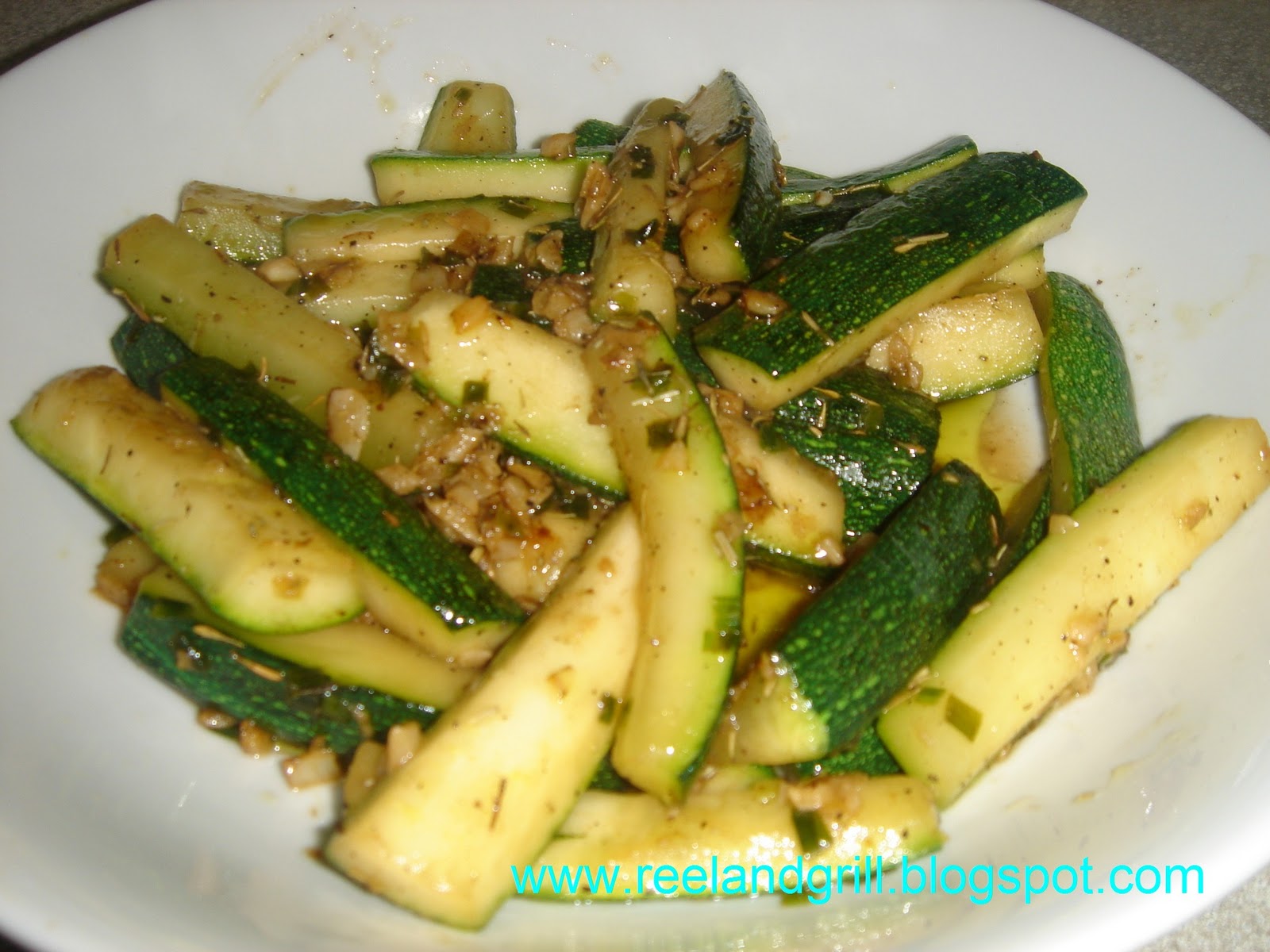 Reel and Grill: Zucchini with Thyme (Courgette with Thyme)
