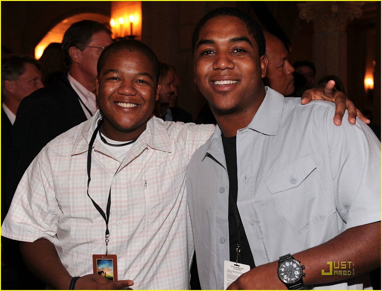 kar1n9: Leer es mi vida: Kyle Massey Tangos para Teen Vogue