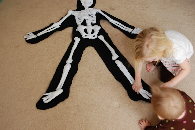 corduroyscloset: Bag O Bones tutorial of sorts