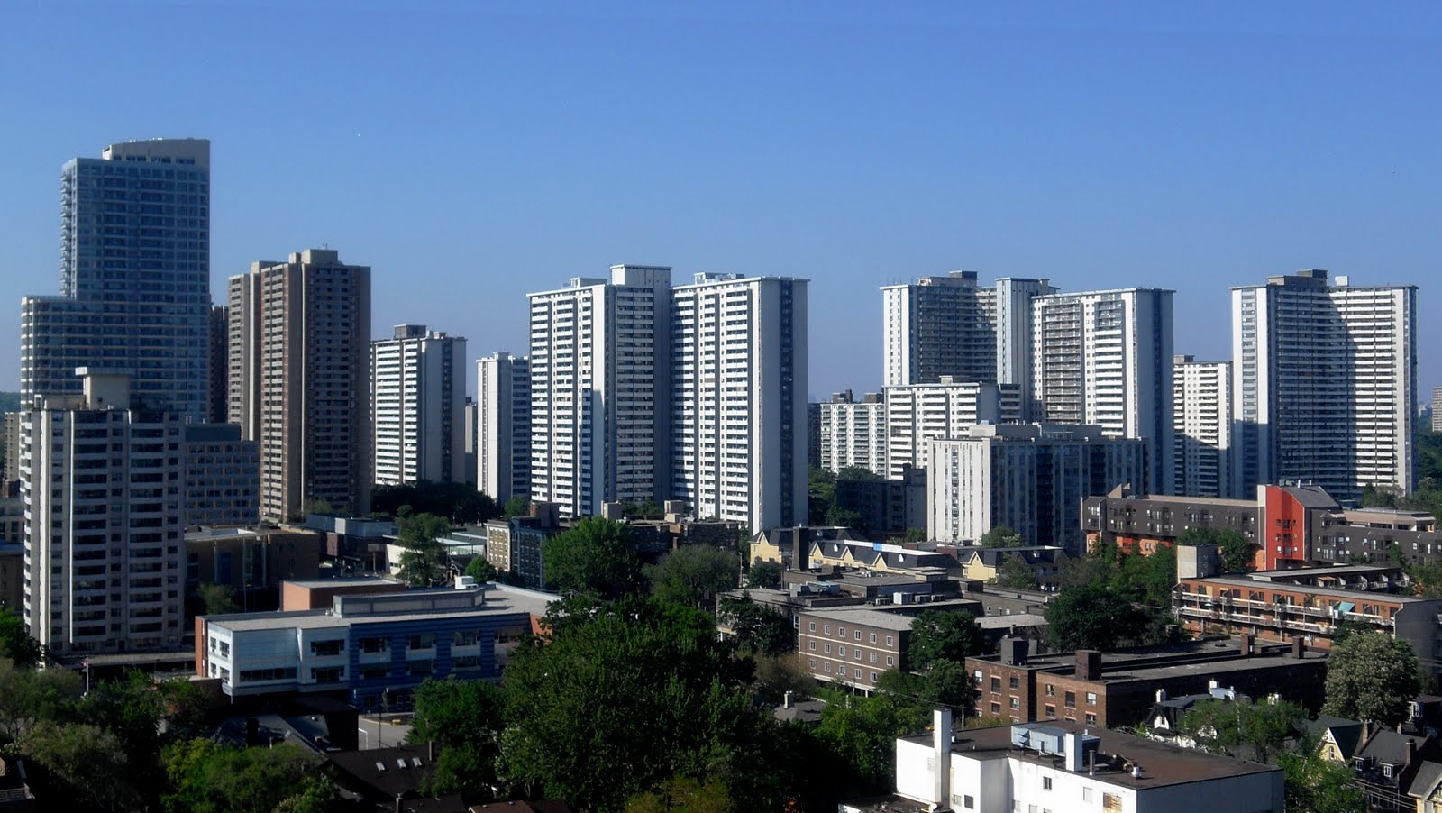 the Daye.: St. Jamestown, Toronto, ON