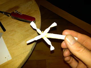 How to roll incredible joints: Cross joint