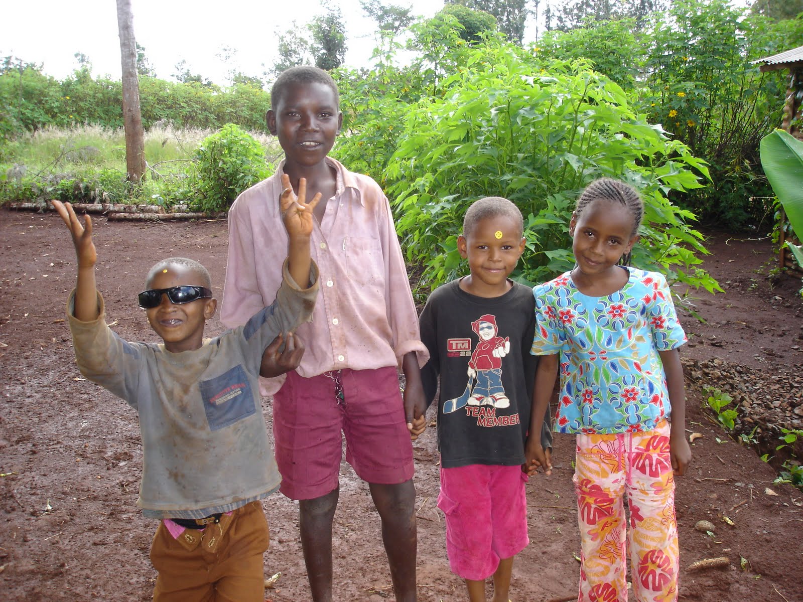 Cultural Embrace Travel Tidbits: Flashback - 04/16/2010 - Shaking Hands ...