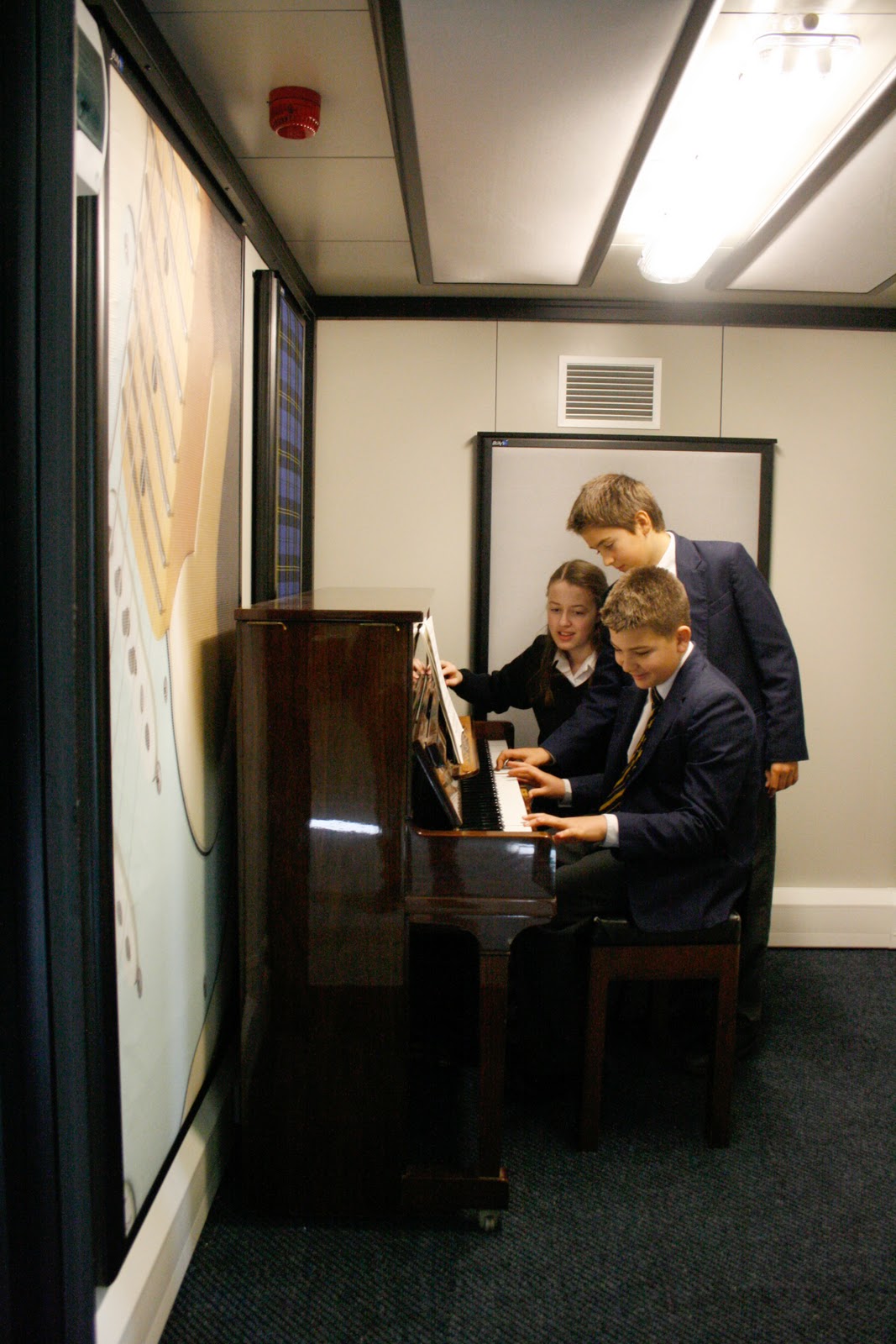 Amadeus Equipment & Acoustics: Bedstone College - 5 Acoustic Pods ...