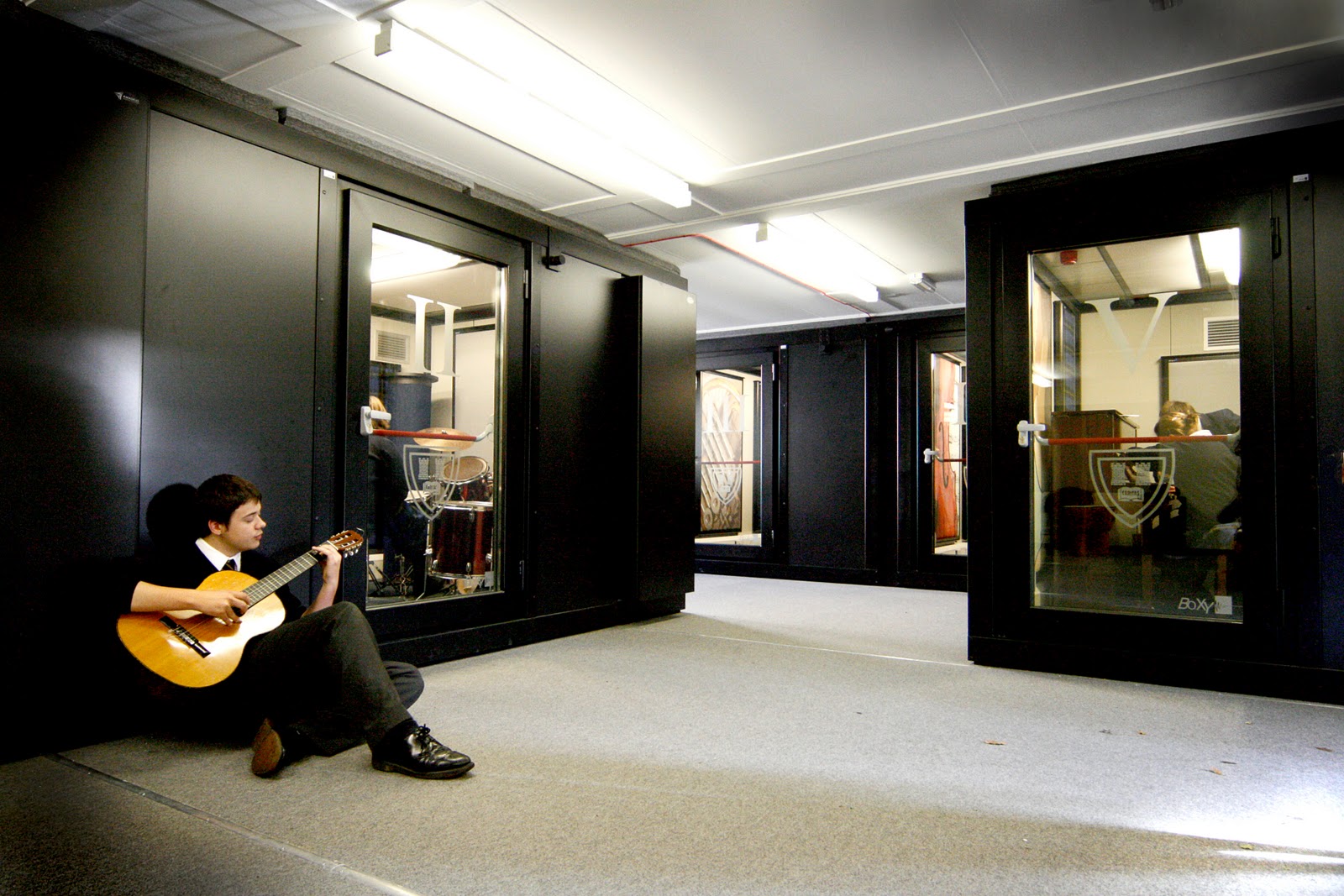 Amadeus Equipment & Acoustics: Bedstone College - 5 Acoustic Pods ...