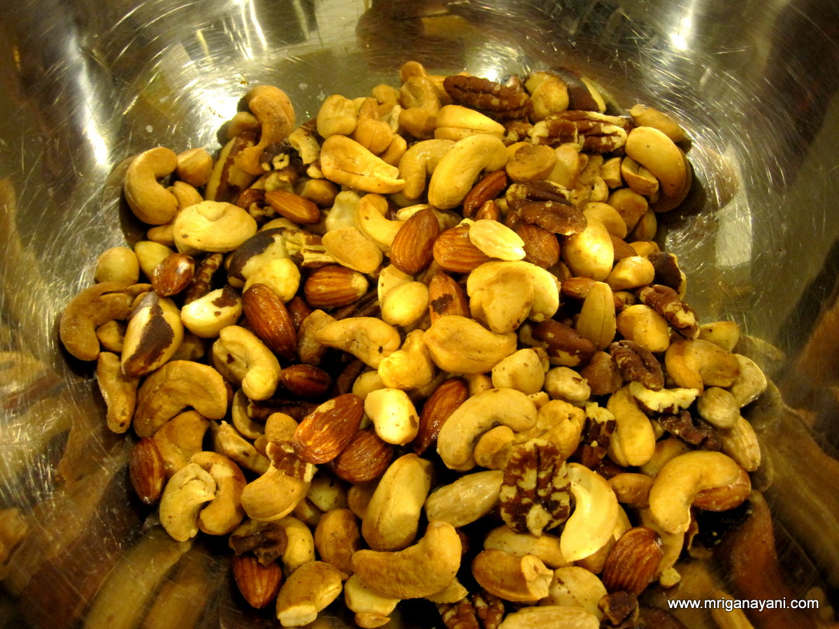 Love & Lentil: The Best Cocktail Bar Nuts!