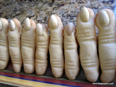 Love & Lentil: Spooky Gross Witch Fingers!