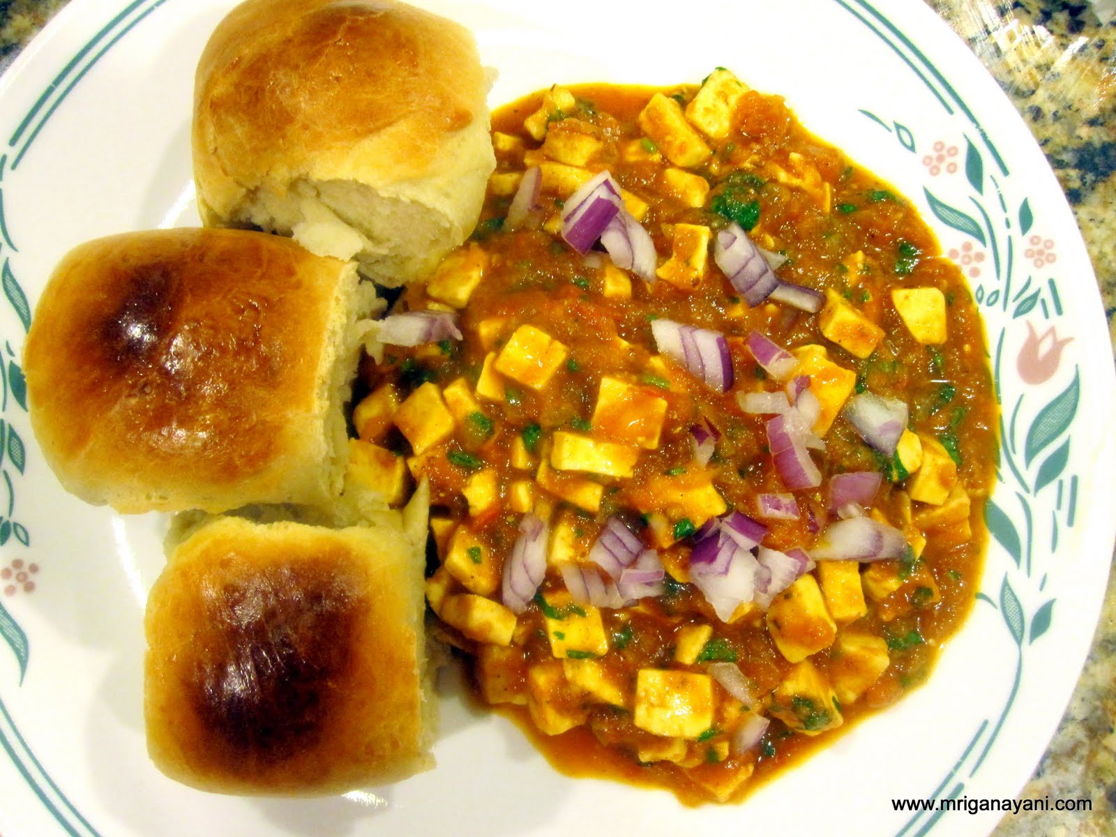 Love & Lentil: Paneer Pav Bhaji