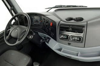 Mercedes-Benz eleva patamar tecnológico dos caminhões pesados Axor