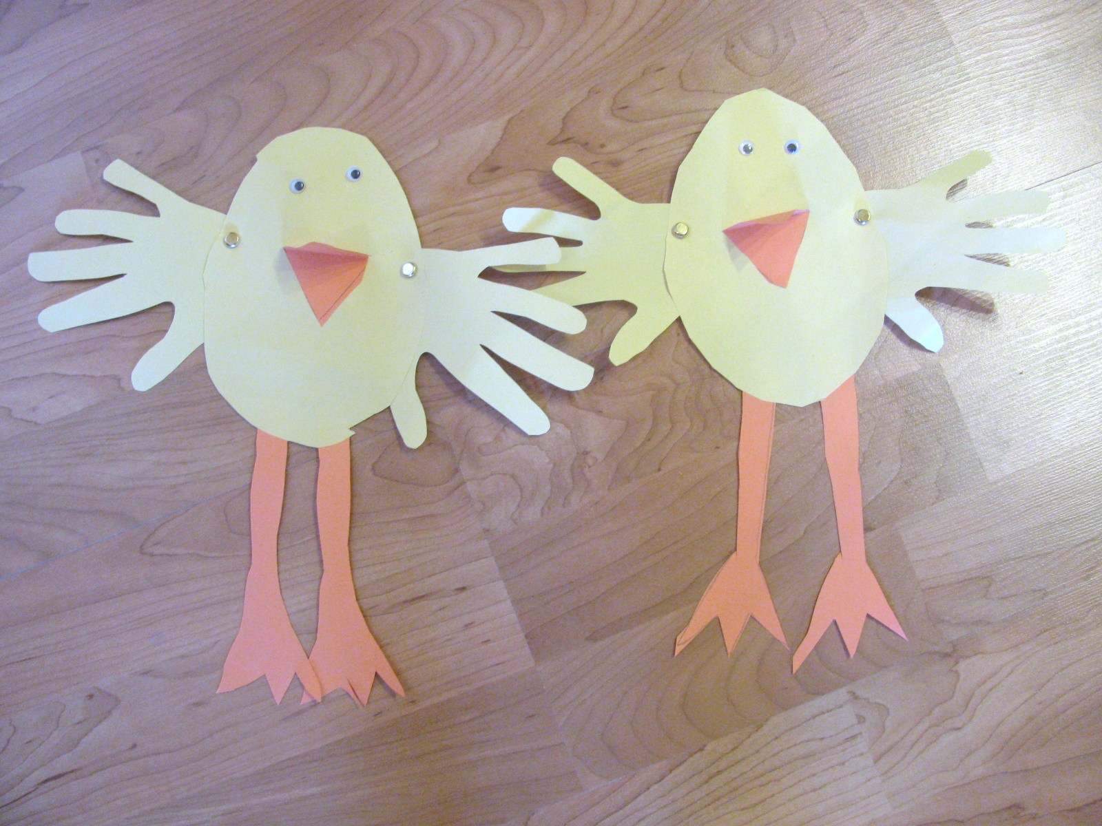 See what we did today: Hand Print Chick!