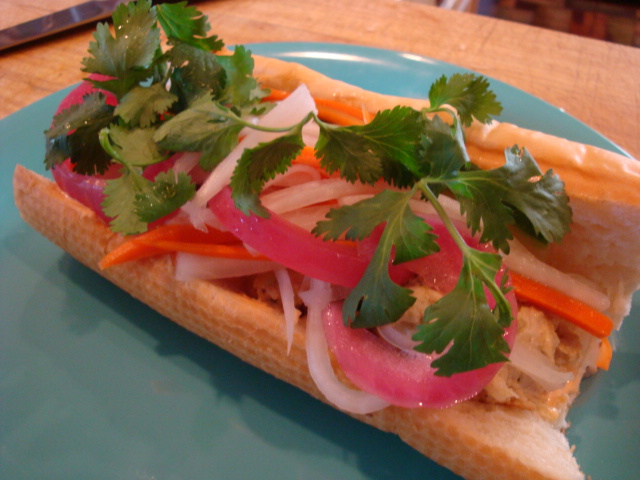 Lady of Q at Soul Fusion Kitchen : Banh Mi My Way with Fish Cake
